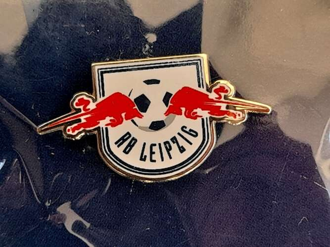 RB Lepzig crest badge (official product) | Badges \ Germany